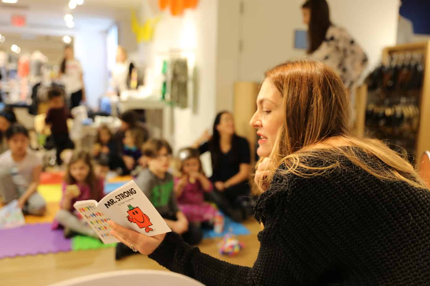 Storytime At The Gap | Stroller in the City